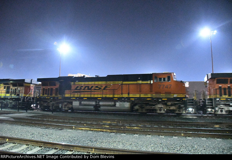 BNSF 7747